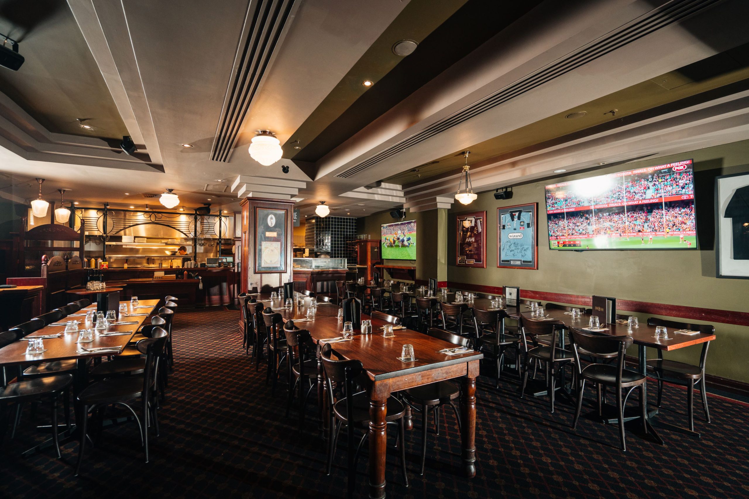 Function Venue | Melbourne CBD | Turf Sports Bar